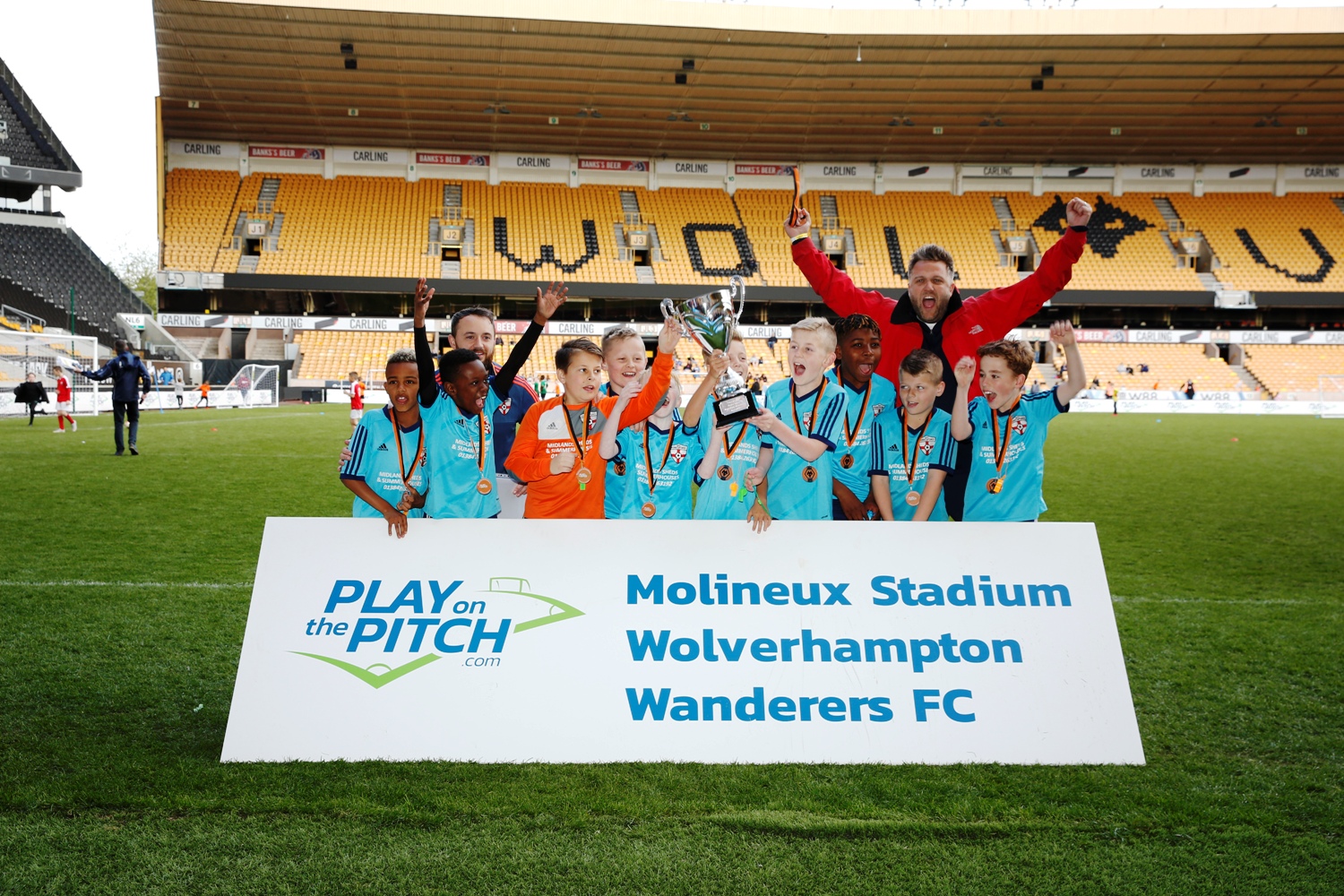 Products - Play on the Pitch - Play On The Pitch